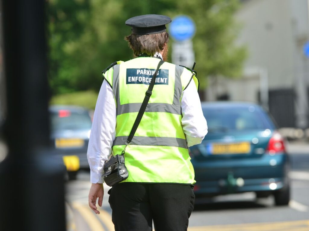 Parking Warden Patrols – FPS